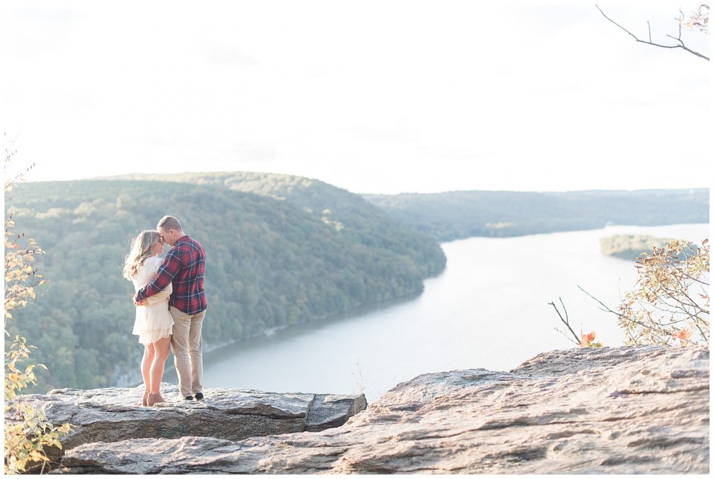 Fall Pinnacle Point Overlook Engagement Session