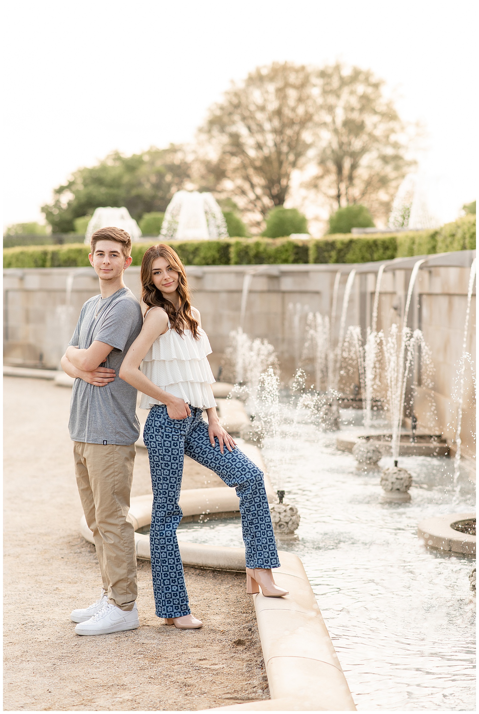 Spring Longwood Gardens Senior Session - heathermariephoto.com