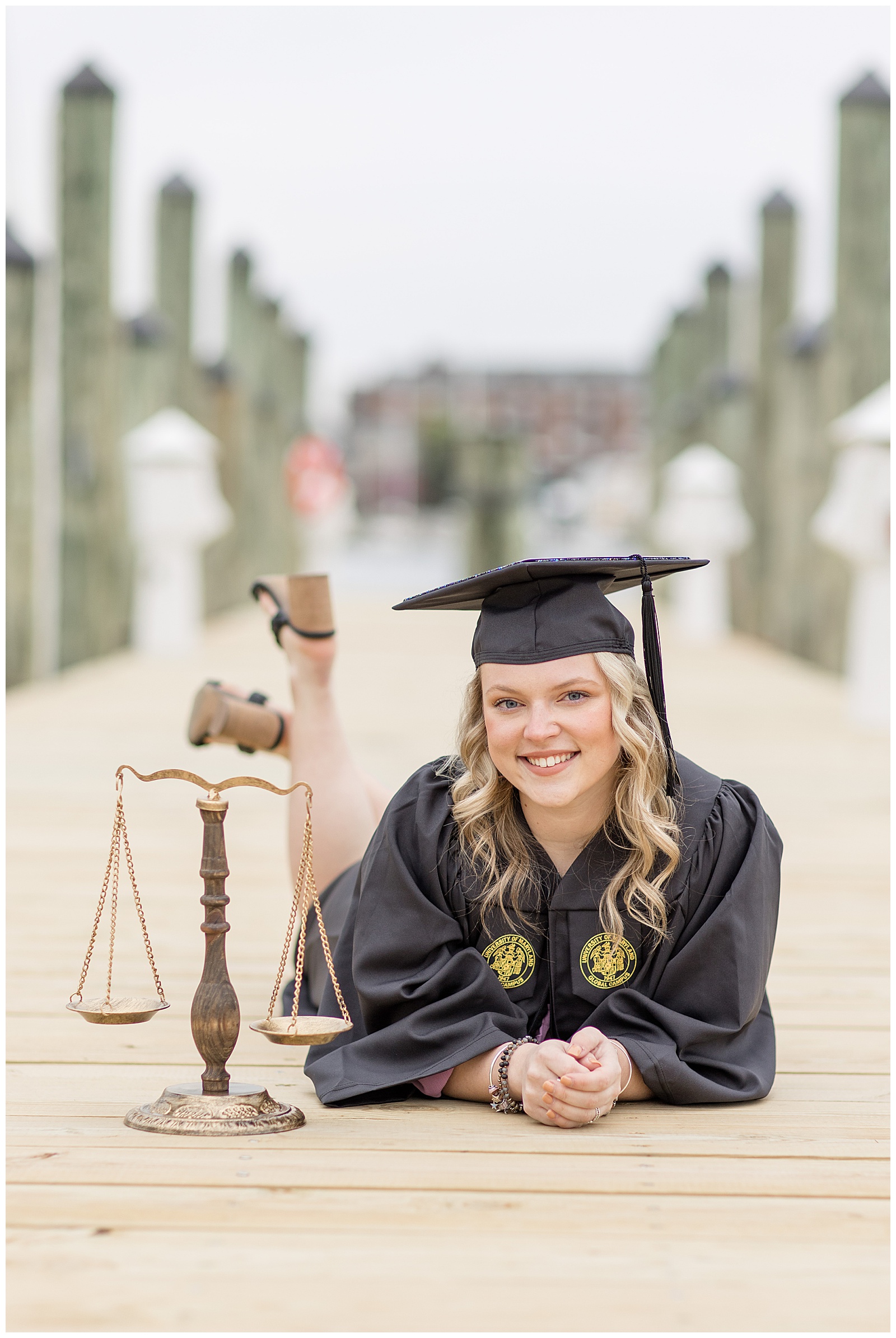 Downtown Annapolis Grad Session - heathermariephoto.com