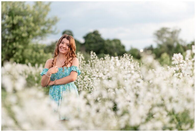 Golden Hour Field Senior Session - heathermariephoto.com
