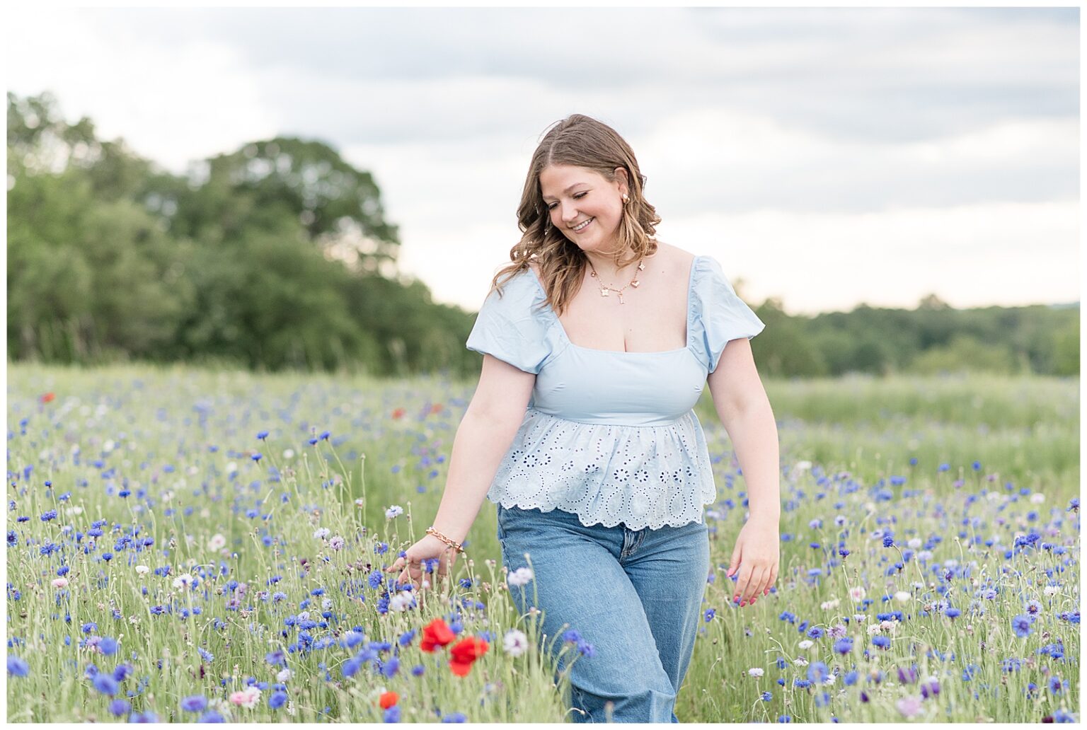 Wildflower Field Senior Session | Brynn Bennethum - heathermariephoto.com