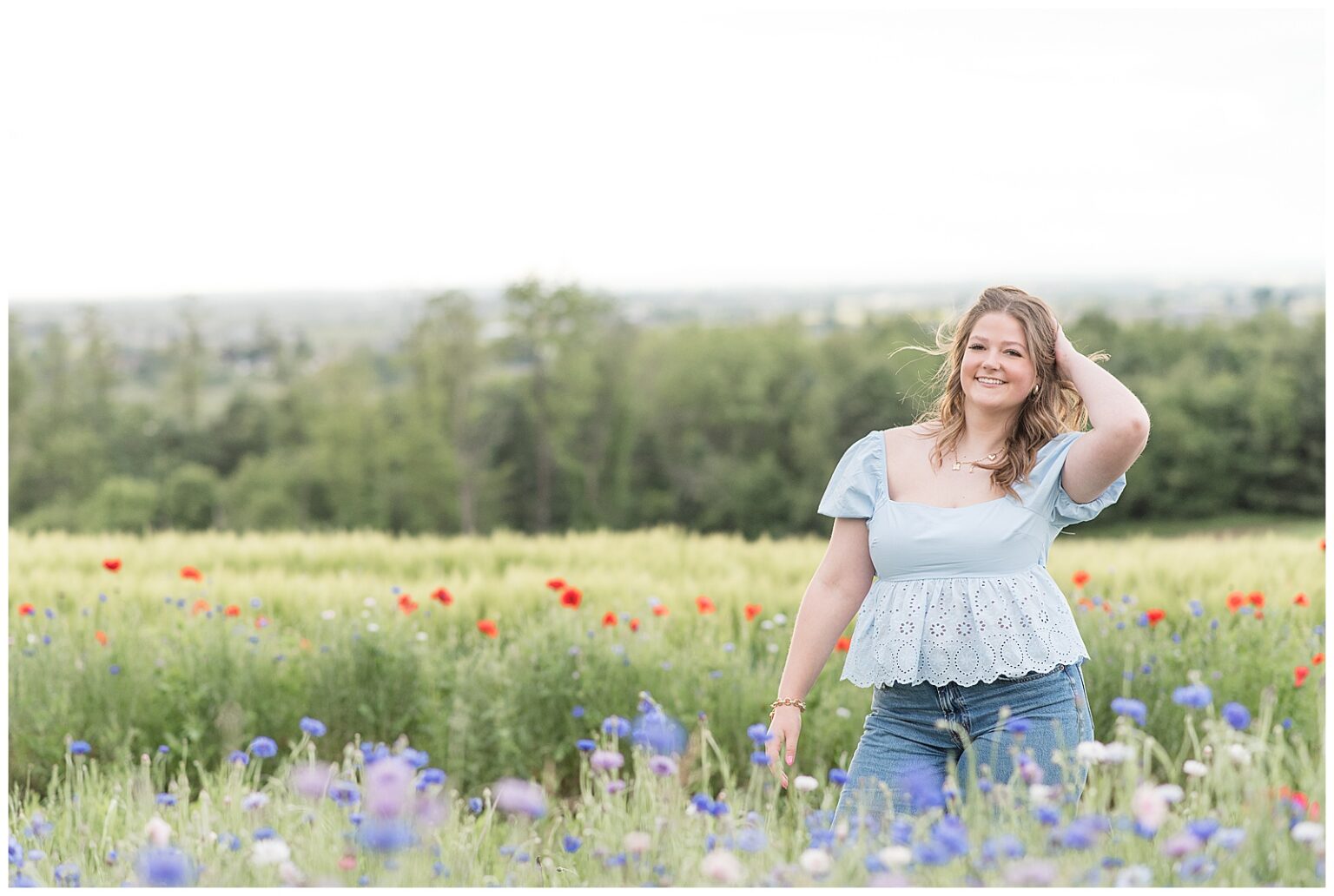 Wildflower Field Senior Session | Brynn Bennethum - heathermariephoto.com