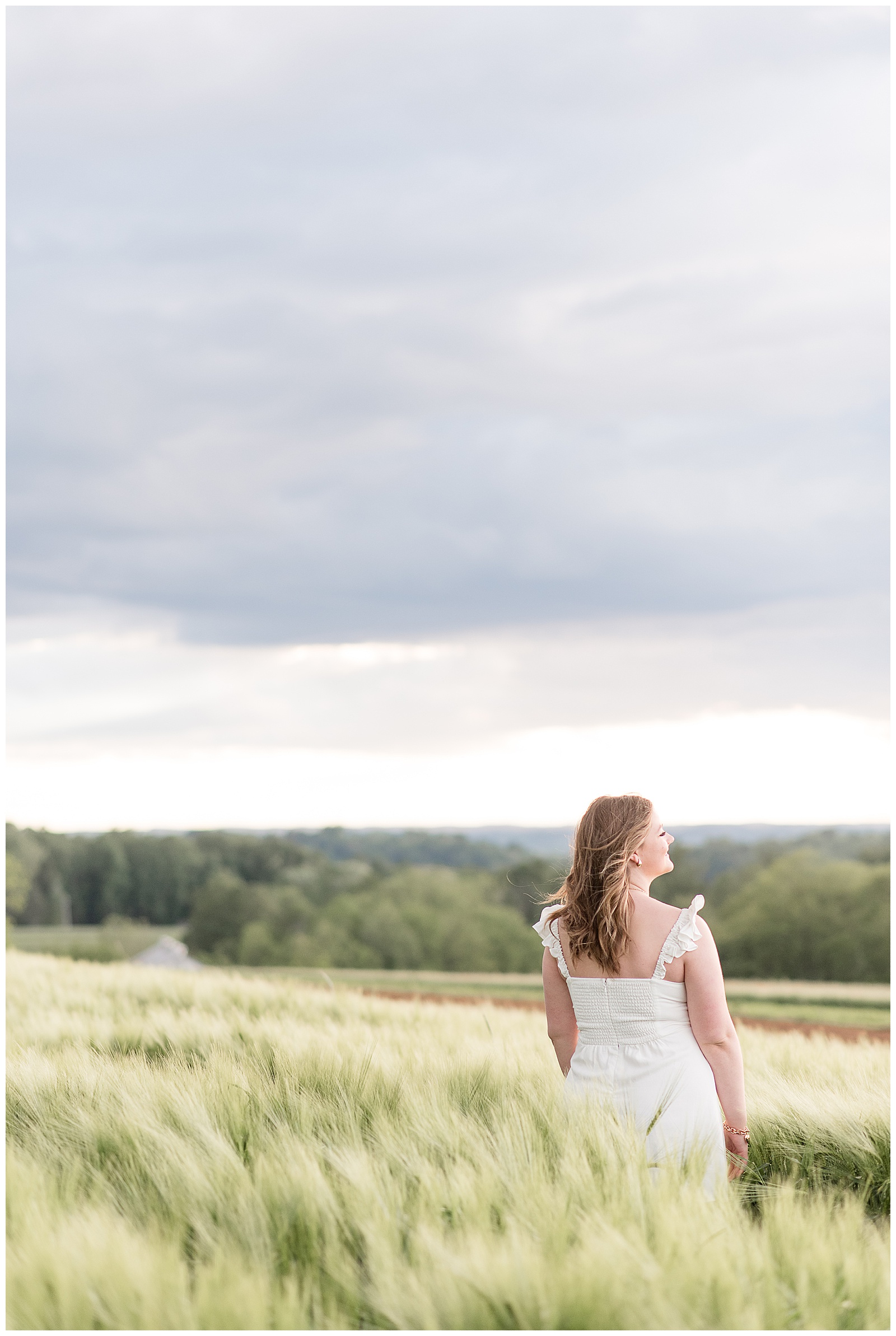 Wildflower Field Senior Session | Brynn Bennethum - heathermariephoto.com