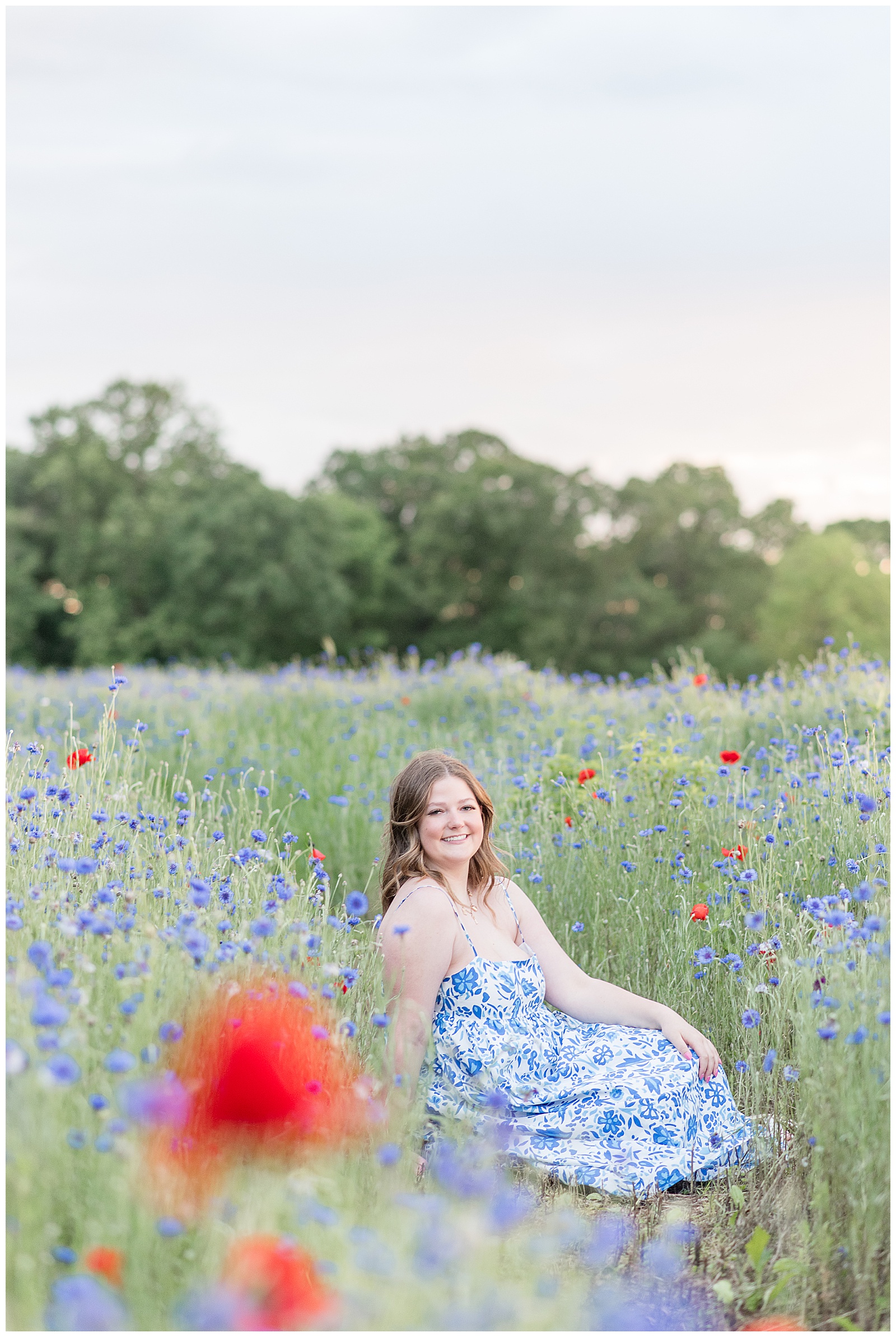 Wildflower Field Senior Session | Brynn Bennethum - heathermariephoto.com